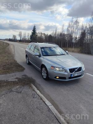 Volvo V70 2008 Rēzekne, ar dzinēja tilpumu 2.00 L un nobraukumu 316 tūkst. km par 4600 €, foto 3 vietnē AUTOMOTO.COM.LV