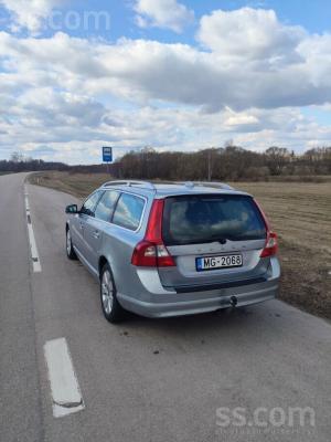 Volvo V70 2008 Rēzekne, ar dzinēja tilpumu 2.00 L un nobraukumu 316 tūkst. km par 4600 €, foto 9 vietnē AUTOMOTO.COM.LV
