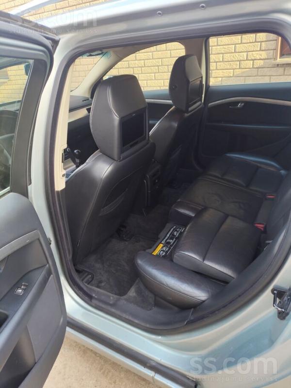 Volvo V70 2008 Rēzekne, ar dzinēja tilpumu 2.00 L un nobraukumu 316 tūkst. km par 4600 €, foto 10 vietnē AUTOMOTO.COM.LV