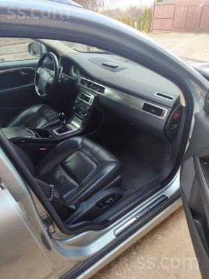 Volvo V70 2008 Rēzekne, ar dzinēja tilpumu 2.00 L un nobraukumu 316 tūkst. km par 4600 €, foto 14 vietnē AUTOMOTO.COM.LV