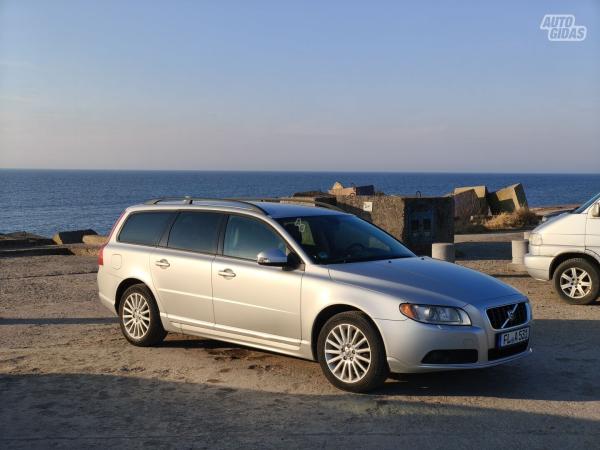 Volvo V70 2008 in Palanga, with an engine capacity of 2.40 L and mileage of 285 thousand km for 4450 €, photo 1 on AUTOMOTO.COM.LV