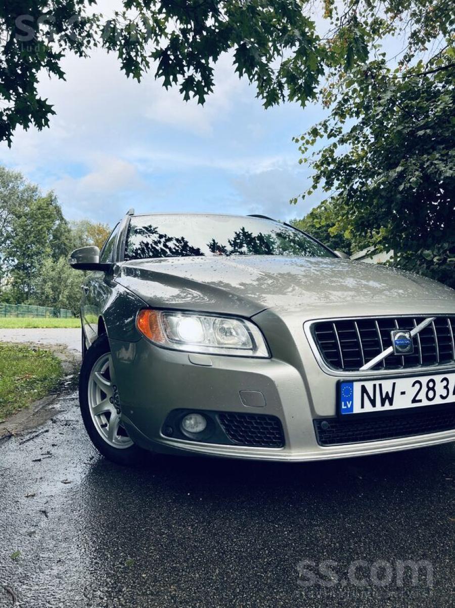 Volvo V70 2008 Rīga, ar dzinēja tilpumu 2.40 L un nobraukumu 0 tūkst. km par 4700 €, foto 9 vietnē AUTOMOTO.COM.LV