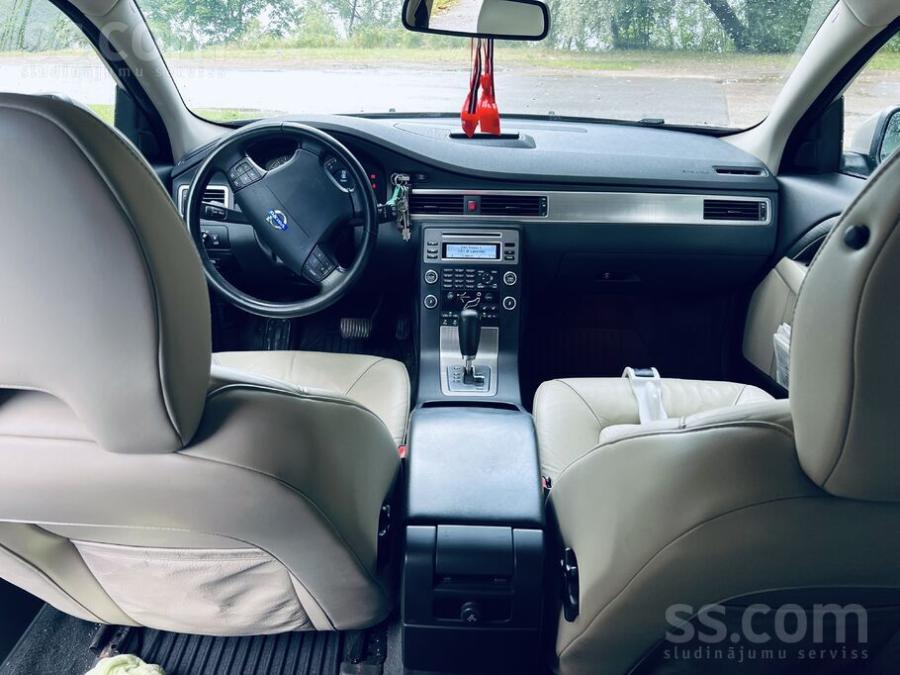 Volvo V70 2008 Rīga, ar dzinēja tilpumu 2.40 L un nobraukumu 0 tūkst. km par 4700 €, foto 13 vietnē AUTOMOTO.COM.LV