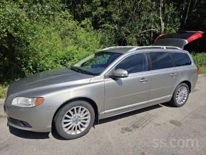 Volvo V70 2008 in Riga, with an engine capacity of 2.40 L and mileage of 363 thousand km for 2990 €, photo 3 on AUTOMOTO.COM.LV