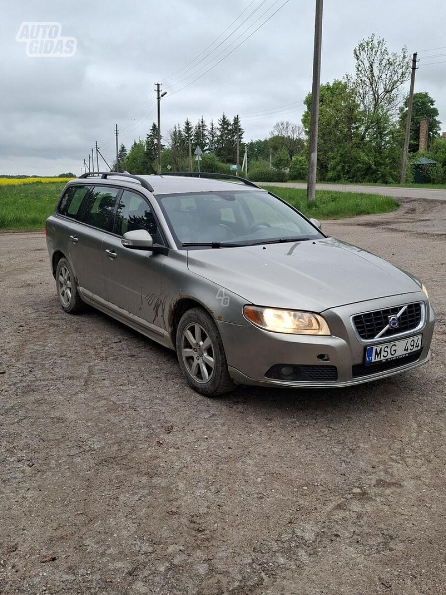 Вольво В70 2008 в Вильнюс, объемом двигателя 2.40 л и пробегом 298 тыс. км за 1300 €, фото 4 на AUTOMOTO.COM.LV