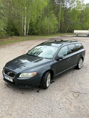 Volvo V70 2008 in Vilnius, with an engine capacity of 2.40 L and mileage of 481 thousand km for 2100 €, photo  on AUTOMOTO.COM.LV