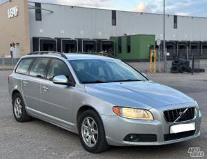Volvo V70 2008 in Vilnius, with an engine capacity of 2.40 L and mileage of 367 thousand km for 3500 €, photo 4 on AUTOMOTO.COM.LV