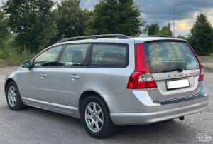 Volvo V70 2008 in Vilnius, with an engine capacity of 2.40 L and mileage of 367 thousand km for 3500 €, photo 8 on AUTOMOTO.COM.LV