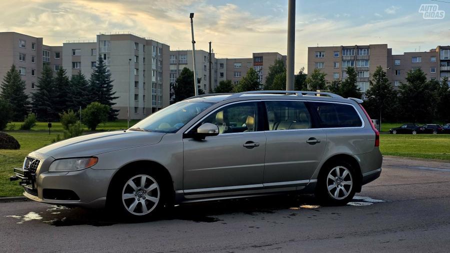 Volvo V70 2008 in Kupiskis, with an engine capacity of 2.40 L and mileage of 465 thousand km for 3800 €, photo 3 on AUTOMOTO.COM.LV