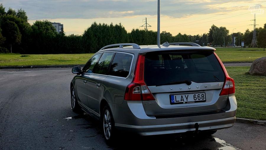 Volvo V70 2008 in Kupiskis, with an engine capacity of 2.40 L and mileage of 465 thousand km for 3800 €, photo 4 on AUTOMOTO.COM.LV