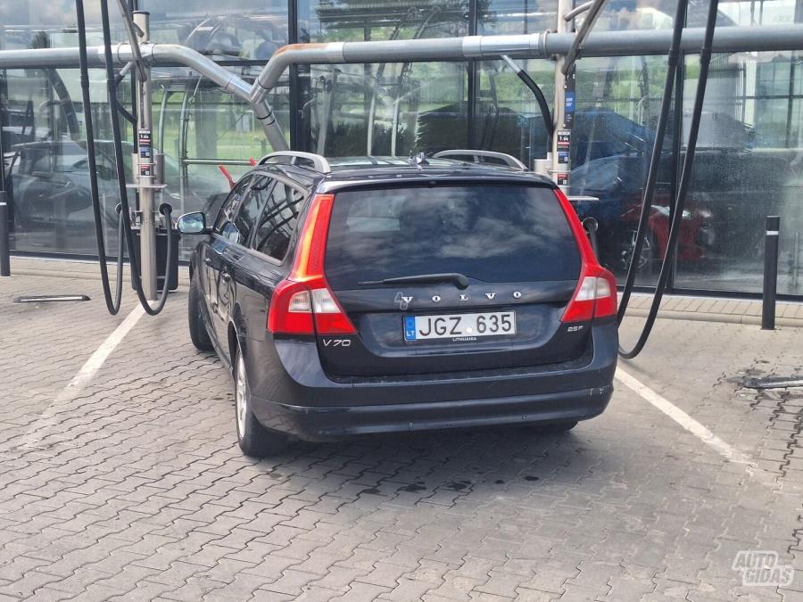 Volvo V70 2008 Viļņa, ar dzinēja tilpumu 2.50 L un nobraukumu 400 tūkst. km par 1700 €, foto 7 vietnē AUTOMOTO.COM.LV