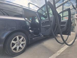Volvo V70 2008 Viļņa, ar dzinēja tilpumu 2.50 L un nobraukumu 400 tūkst. km par 1700 €, foto 9 vietnē AUTOMOTO.COM.LV