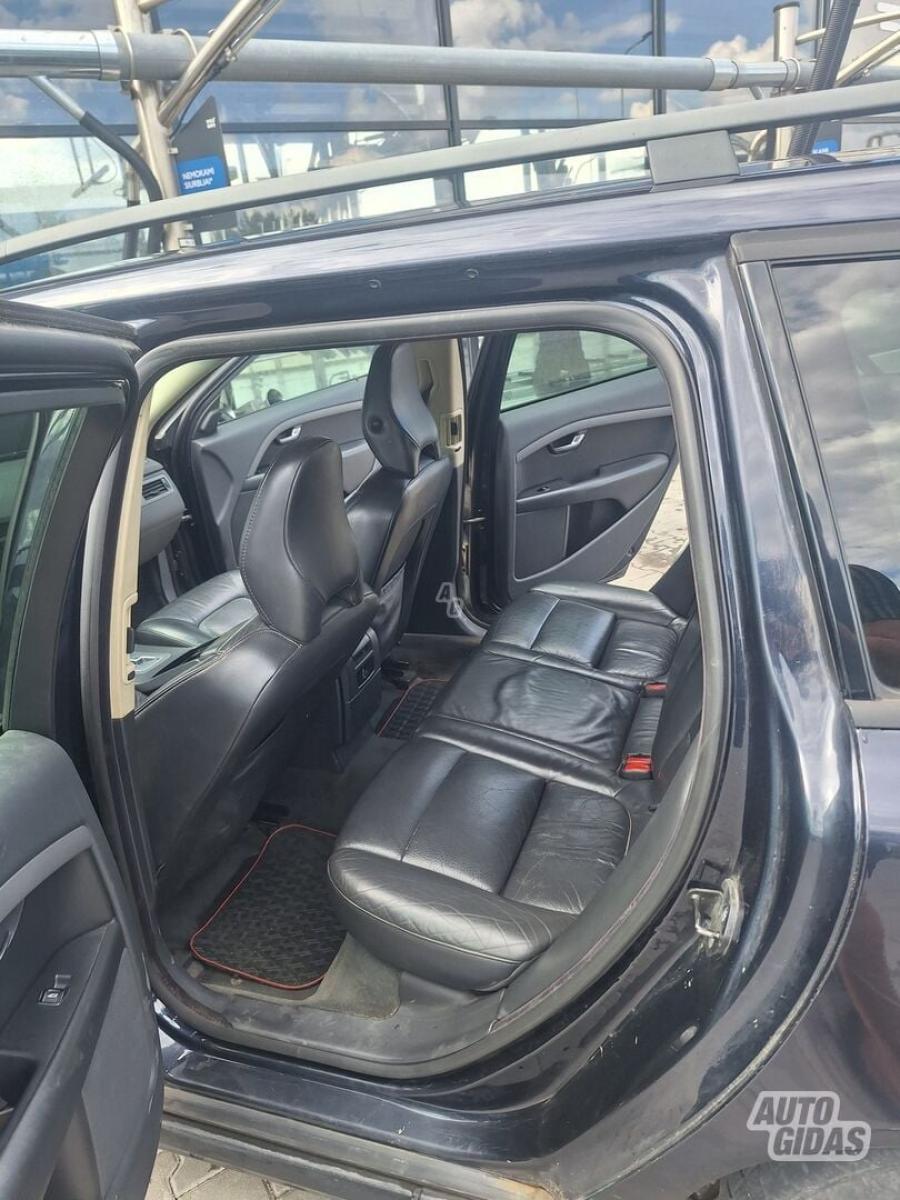 Volvo V70 2008 Viļņa, ar dzinēja tilpumu 2.50 L un nobraukumu 400 tūkst. km par 1700 €, foto 13 vietnē AUTOMOTO.COM.LV
