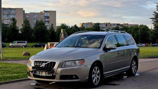 Volvo V70 2008 in Kupiskis, with an engine capacity of 2.40 L and mileage of 465 thousand km for 3800 €, photo 1 on AUTOMOTO.COM.LV
