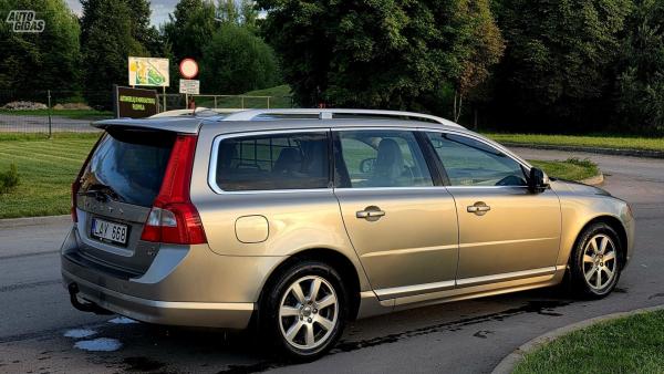 Volvo V70 2008 in Kupiskis, with an engine capacity of 2.40 L and mileage of 465 thousand km for 3800 €, photo 4 on AUTOMOTO.COM.LV