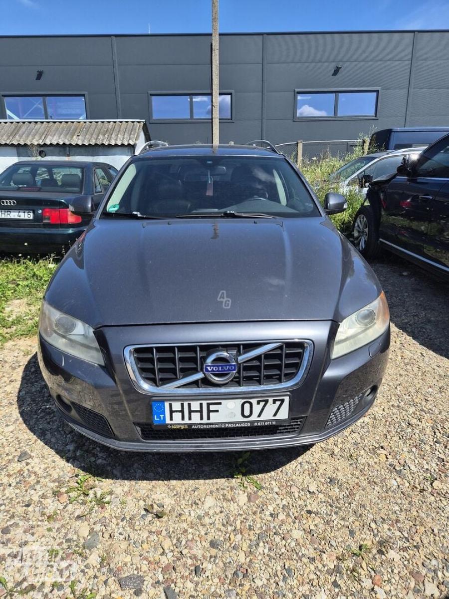 Volvo V70 2008 Viļņa, ar dzinēja tilpumu 2.40 L un nobraukumu 400 tūkst. km par 1800 €, foto 1 vietnē AUTOMOTO.COM.LV