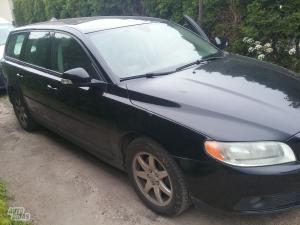 Volvo V70 2008 in Vilnius, with an engine capacity of 2.40 L and mileage of 286 thousand km for 1700 €, photo 3 on AUTOMOTO.COM.LV