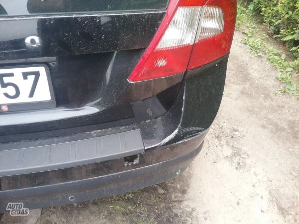 Volvo V70 2008 in Vilnius, with an engine capacity of 2.40 L and mileage of 286 thousand km for 1700 €, photo 6 on AUTOMOTO.COM.LV