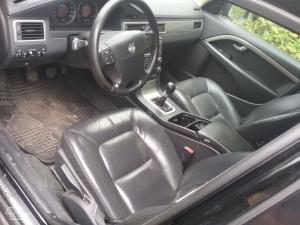 Volvo V70 2008 in Vilnius, with an engine capacity of 2.40 L and mileage of 286 thousand km for 1700 €, photo 9 on AUTOMOTO.COM.LV