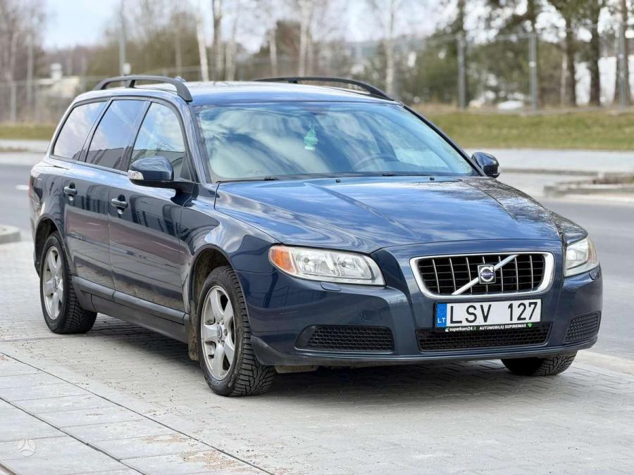 Volvo V70 2008 in Vilnius, with an engine capacity of 2.00 L and mileage of 350 thousand km for 2650 €, photo 7 on AUTOMOTO.COM.LV