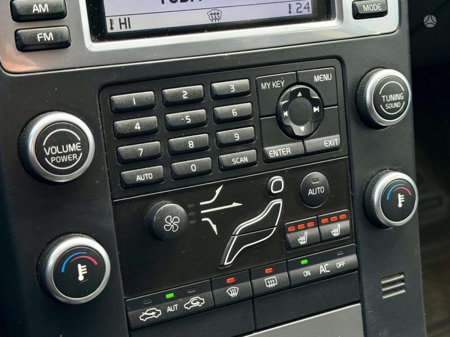 Volvo V70 2008 in Vilnius, with an engine capacity of 2.00 L and mileage of 350 thousand km for 2650 €, photo 41 on AUTOMOTO.COM.LV