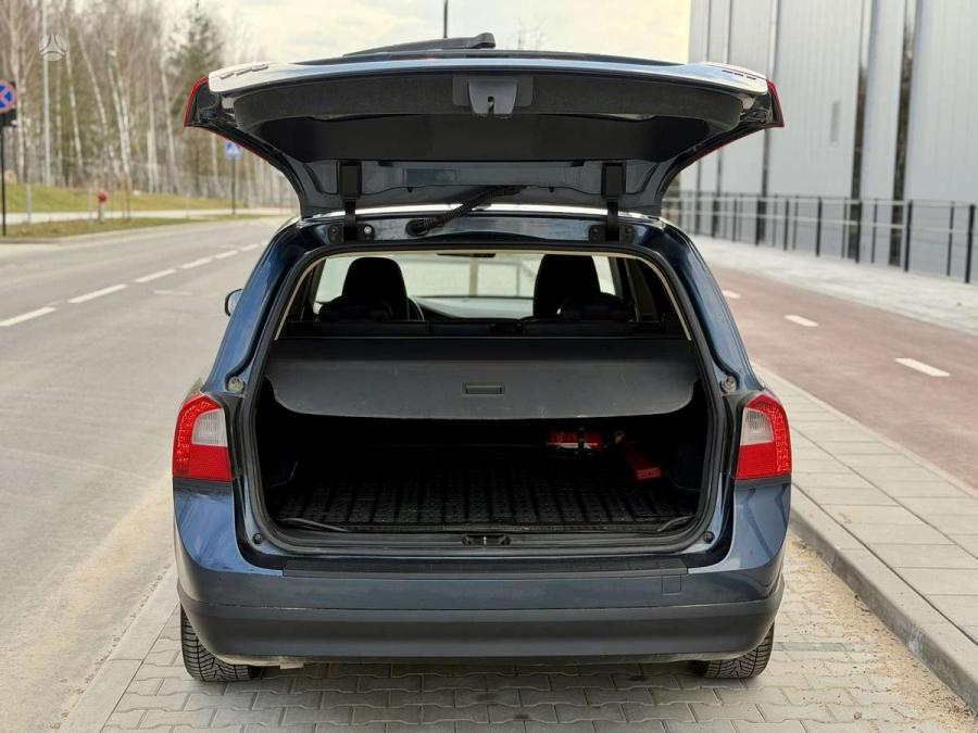Volvo V70 2008 in Vilnius, with an engine capacity of 2.00 L and mileage of 350 thousand km for 2650 €, photo 53 on AUTOMOTO.COM.LV