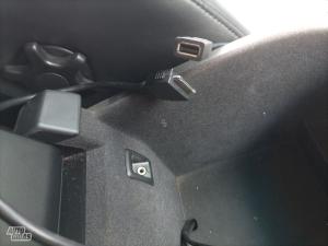 Volvo V70 2008 in Jurbarkas, with an engine capacity of 2.40 L and mileage of 359 thousand km for 2800 €, photo 15 on AUTOMOTO.COM.LV