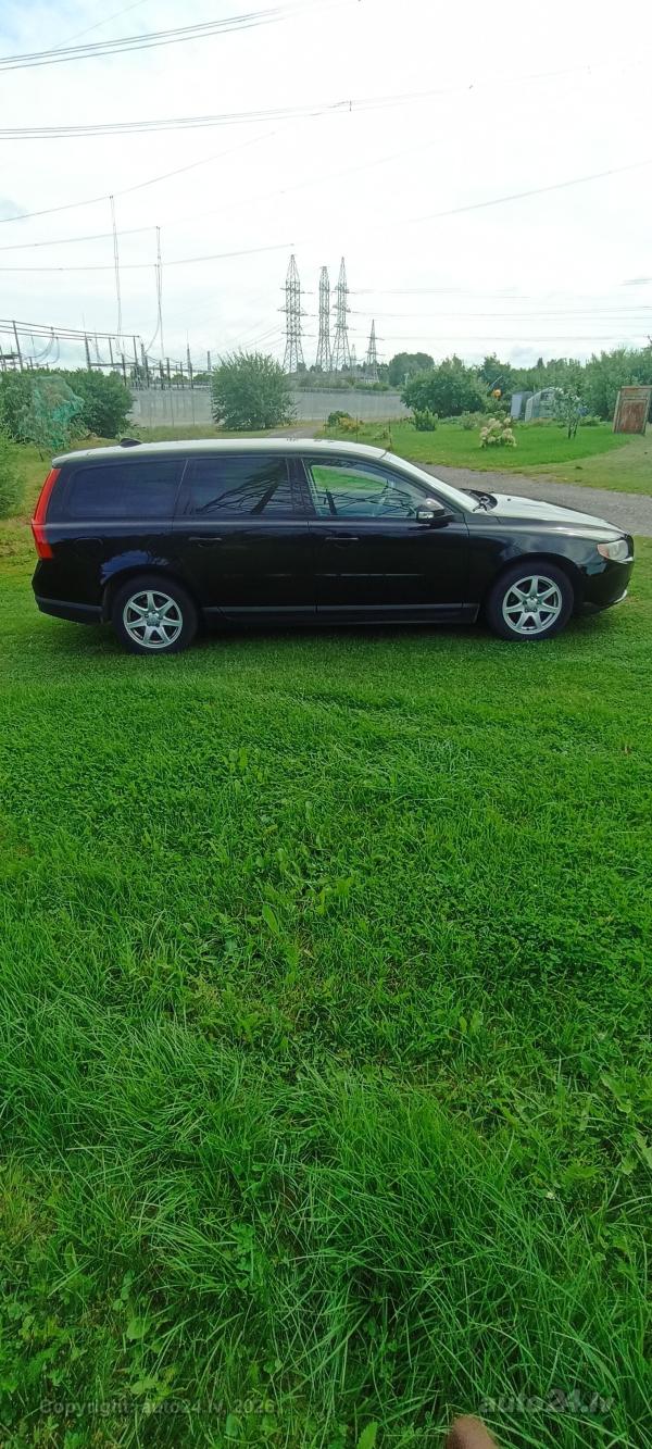 Volvo V70 2008 in Tartu, with an engine capacity of 2.00 L and mileage of 396 thousand km for 2800 €, photo 4 on AUTOMOTO.COM.LV