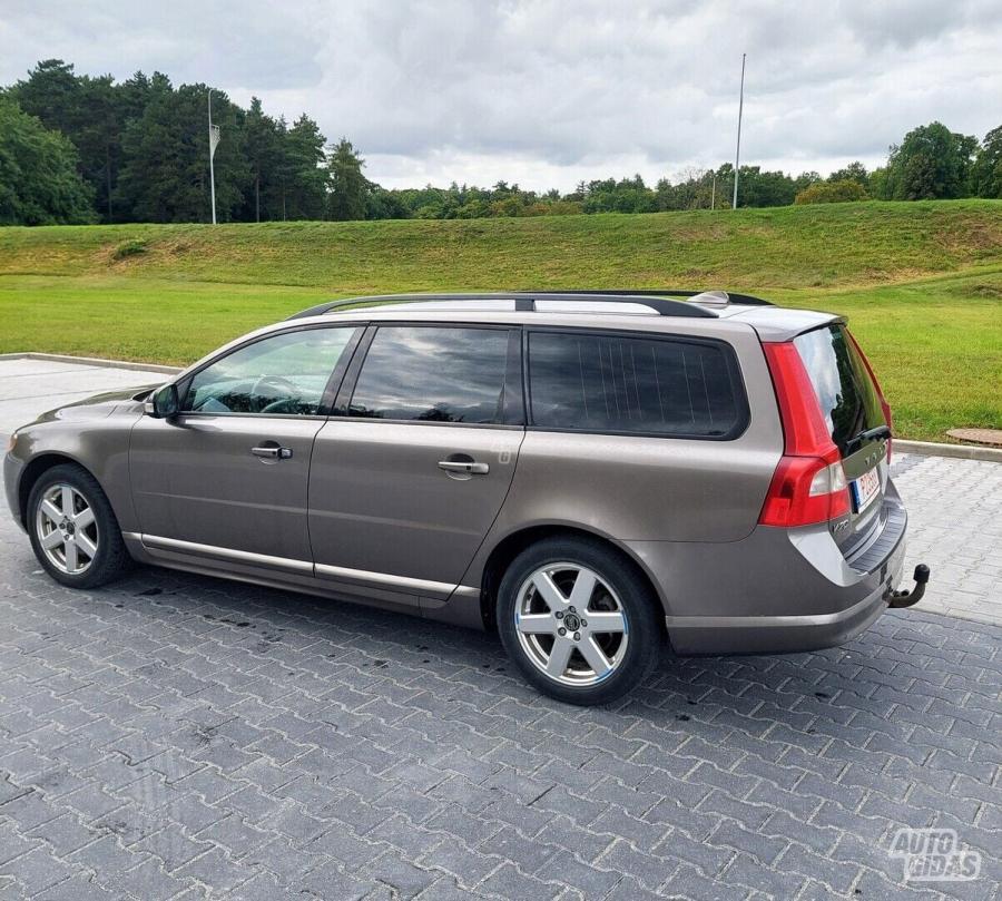 Volvo V70 2008 in Jurbarkas, with an engine capacity of 2.40 L and mileage of 344 thousand km for 1900 €, photo 1 on AUTOMOTO.COM.LV