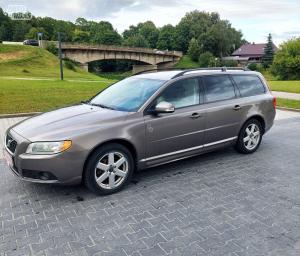 Volvo V70 2008 in Jurbarkas, with an engine capacity of 2.40 L and mileage of 344 thousand km for 1900 €, photo 3 on AUTOMOTO.COM.LV