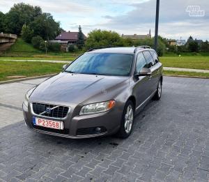 Volvo V70 2008 in Jurbarkas, with an engine capacity of 2.40 L and mileage of 344 thousand km for 1900 €, photo 4 on AUTOMOTO.COM.LV