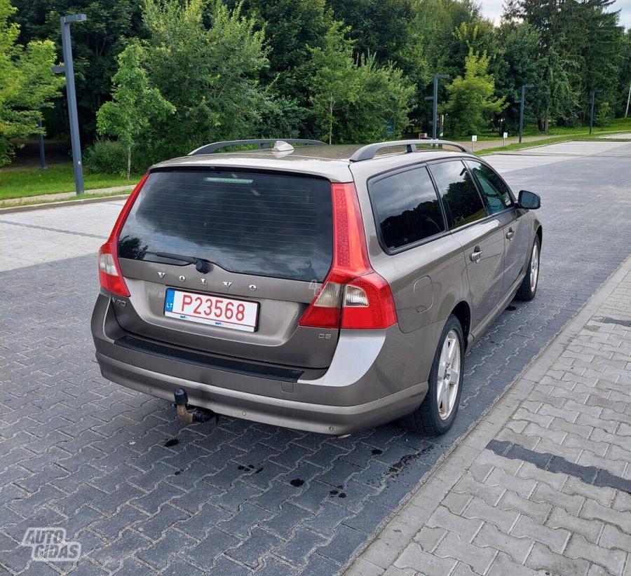 Volvo V70 2008 in Jurbarkas, with an engine capacity of 2.40 L and mileage of 344 thousand km for 1900 €, photo 8 on AUTOMOTO.COM.LV