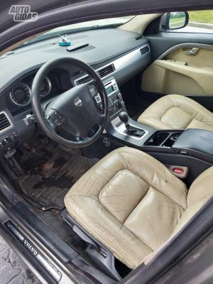 Volvo V70 2008 in Jurbarkas, with an engine capacity of 2.40 L and mileage of 344 thousand km for 1900 €, photo 12 on AUTOMOTO.COM.LV