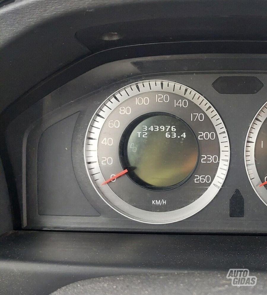 Volvo V70 2008 in Jurbarkas, with an engine capacity of 2.40 L and mileage of 344 thousand km for 1900 €, photo 16 on AUTOMOTO.COM.LV