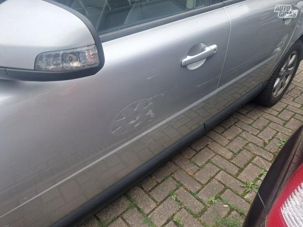 Volvo V70 2008 in Birzai, with an engine capacity of 2.40 L and mileage of 387 thousand km for 1350 €, photo 7 on AUTOMOTO.COM.LV