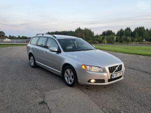 Volvo V70 2008 in Siauliai, with an engine capacity of 2.40 L and mileage of 0 thousand km for 2950 €, photo 8 on AUTOMOTO.COM.LV