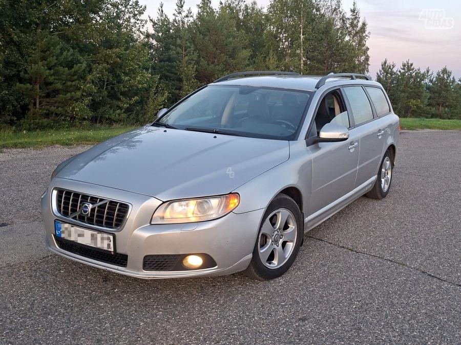 Volvo V70 2008 in Siauliai, with an engine capacity of 2.40 L and mileage of 0 thousand km for 2950 €, photo 10 on AUTOMOTO.COM.LV