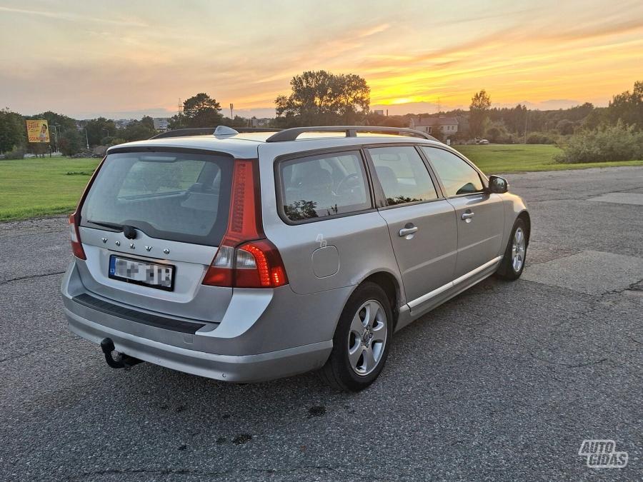 Volvo V70 2008 Šauļi, ar dzinēja tilpumu 2.40 L un nobraukumu 0 tūkst. km par 2850 €, foto 5 vietnē AUTOMOTO.COM.LV