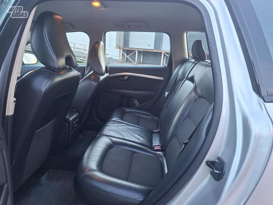 Volvo V70 2008 Šauļi, ar dzinēja tilpumu 2.40 L un nobraukumu 0 tūkst. km par 2850 €, foto 10 vietnē AUTOMOTO.COM.LV