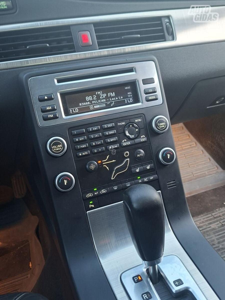 Volvo V70 2008 Šauļi, ar dzinēja tilpumu 2.40 L un nobraukumu 0 tūkst. km par 2850 €, foto 12 vietnē AUTOMOTO.COM.LV