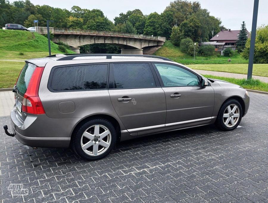 Volvo V70 2008 Jurbarkas, ar dzinēja tilpumu 2.40 L un nobraukumu 343 tūkst. km par 2300 €, foto 3 vietnē AUTOMOTO.COM.LV