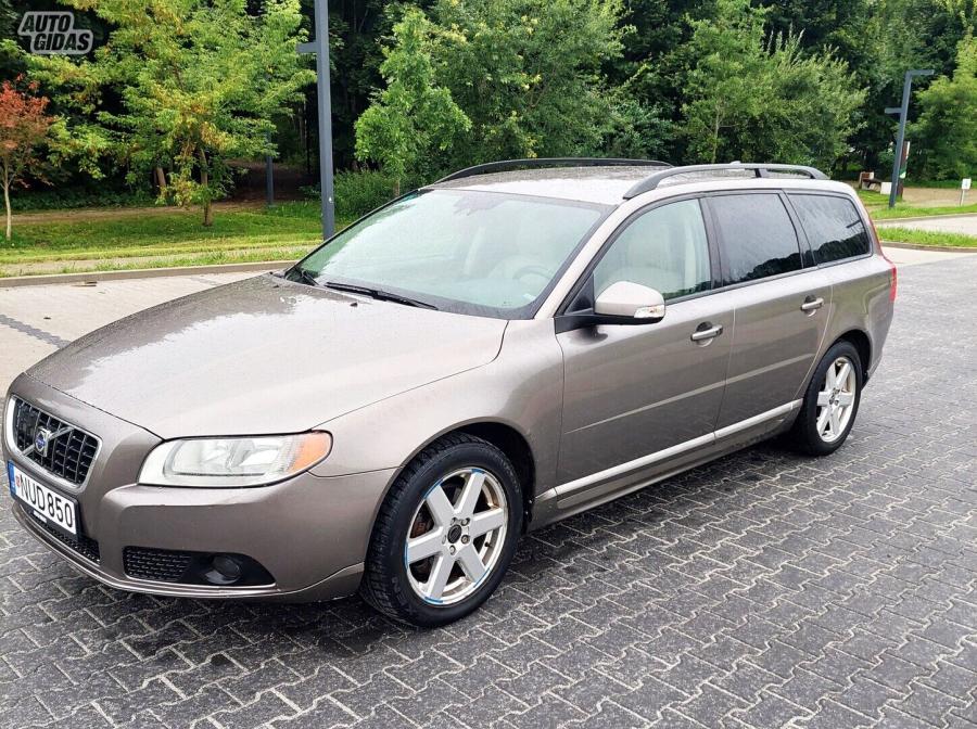 Volvo V70 2008 Jurbarkas, ar dzinēja tilpumu 2.40 L un nobraukumu 343 tūkst. km par 2300 €, foto 4 vietnē AUTOMOTO.COM.LV