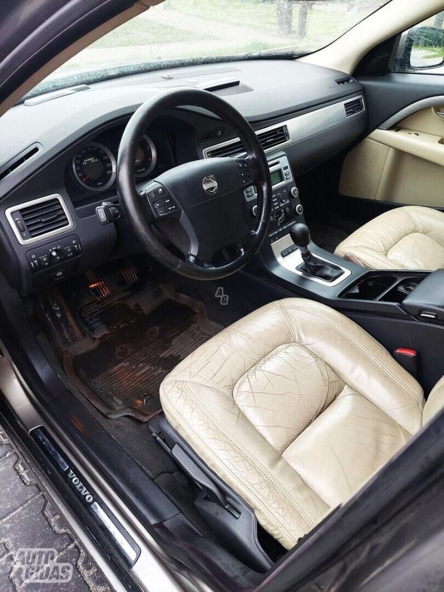 Volvo V70 2008 Jurbarkas, ar dzinēja tilpumu 2.40 L un nobraukumu 343 tūkst. km par 2300 €, foto 13 vietnē AUTOMOTO.COM.LV