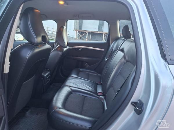 Volvo V70 2008 in Siauliai, with an engine capacity of 2.40 L and mileage of 0 thousand km for 2800 €, photo 10 on AUTOMOTO.COM.LV