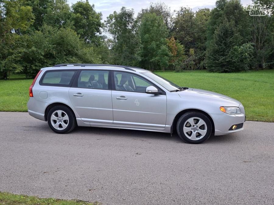 Volvo V70 2008 Šauļi, ar dzinēja tilpumu 2.40 L un nobraukumu 350 tūkst. km par 2800 €, foto 3 vietnē AUTOMOTO.COM.LV