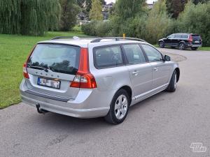 Volvo V70 2008 Šauļi, ar dzinēja tilpumu 2.40 L un nobraukumu 350 tūkst. km par 2800 €, foto 4 vietnē AUTOMOTO.COM.LV