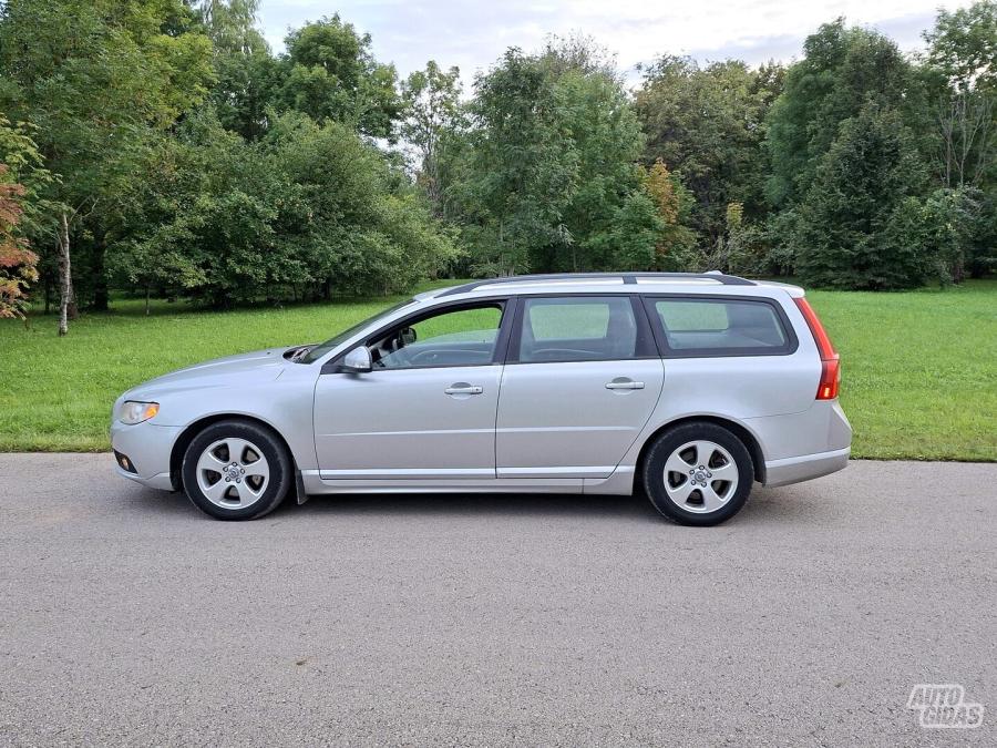 Volvo V70 2008 Šauļi, ar dzinēja tilpumu 2.40 L un nobraukumu 350 tūkst. km par 2800 €, foto 8 vietnē AUTOMOTO.COM.LV