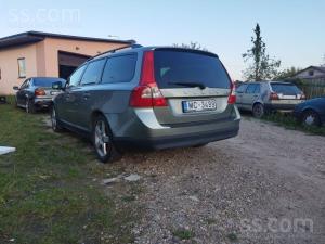 Вольво В70 2008 в Даугавпилс, объемом двигателя 2.40 л и пробегом 338 тыс. км за 3300 €, фото 4 на AUTOMOTO.COM.LV