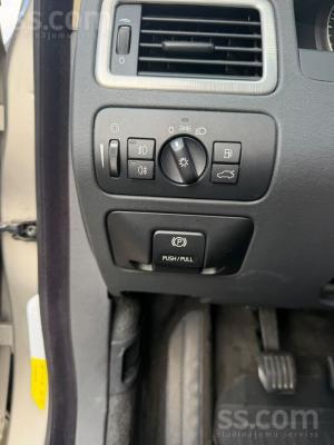 Volvo V70 2008 in Riga, with an engine capacity of 2.40 L and mileage of 336 thousand km for 3890 €, photo 7 on AUTOMOTO.COM.LV