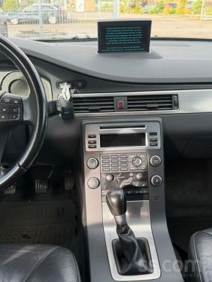 Volvo V70 2008 in Riga, with an engine capacity of 2.40 L and mileage of 336 thousand km for 3890 €, photo 10 on AUTOMOTO.COM.LV